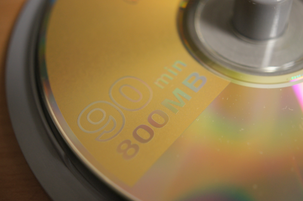 800MB 90分のCD-Rをご存知か？ – ハードディスクメンテナンス